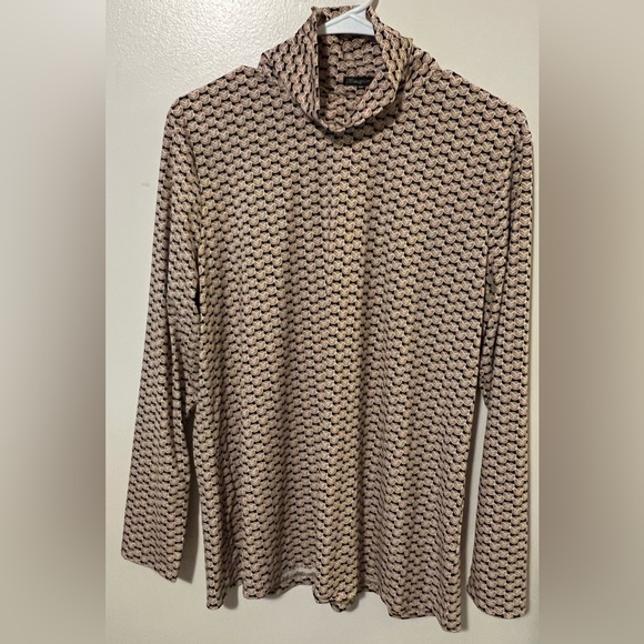 J. McLaughlin | Tops | Jmclaughlin Pattern Turtleneck Xl | Poshmark